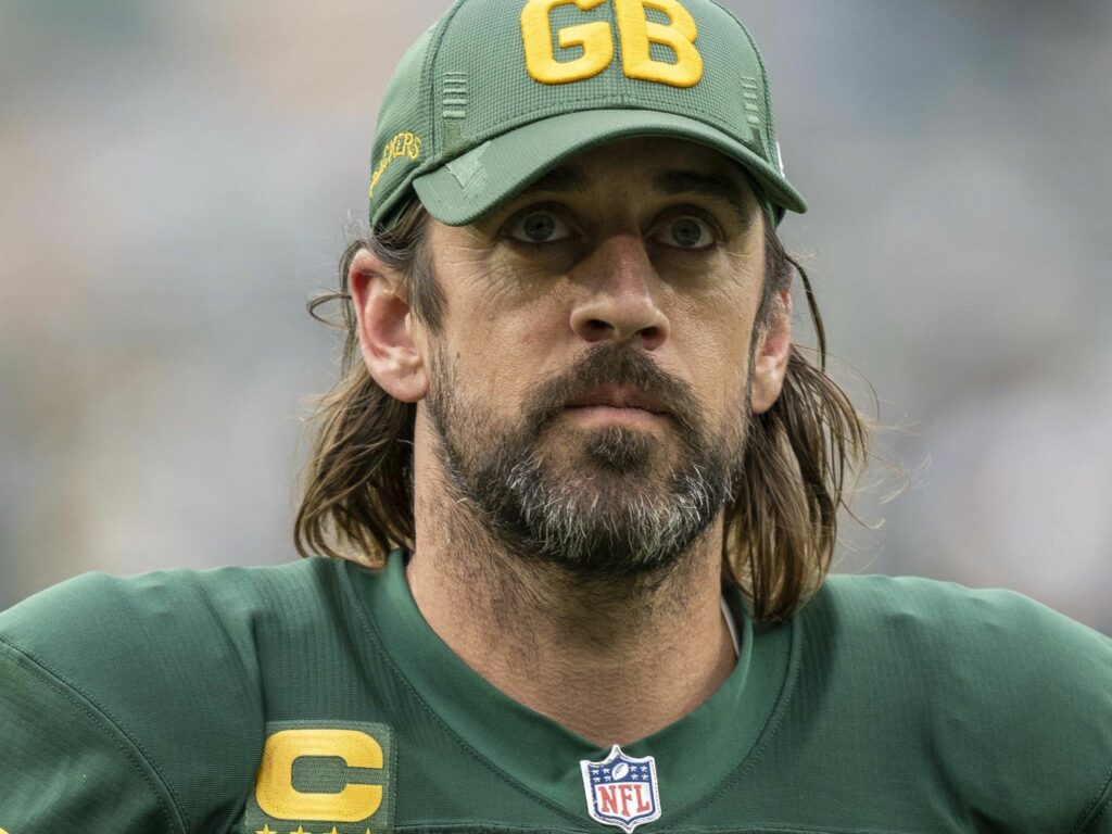 Soccer famous person Aaron Rodgers will make a decision the pace of the ...